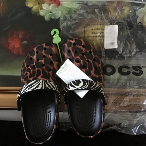CROCS | Shoes | Crocs Mens And Womens Shoes Classic Animal Print Clogs ...